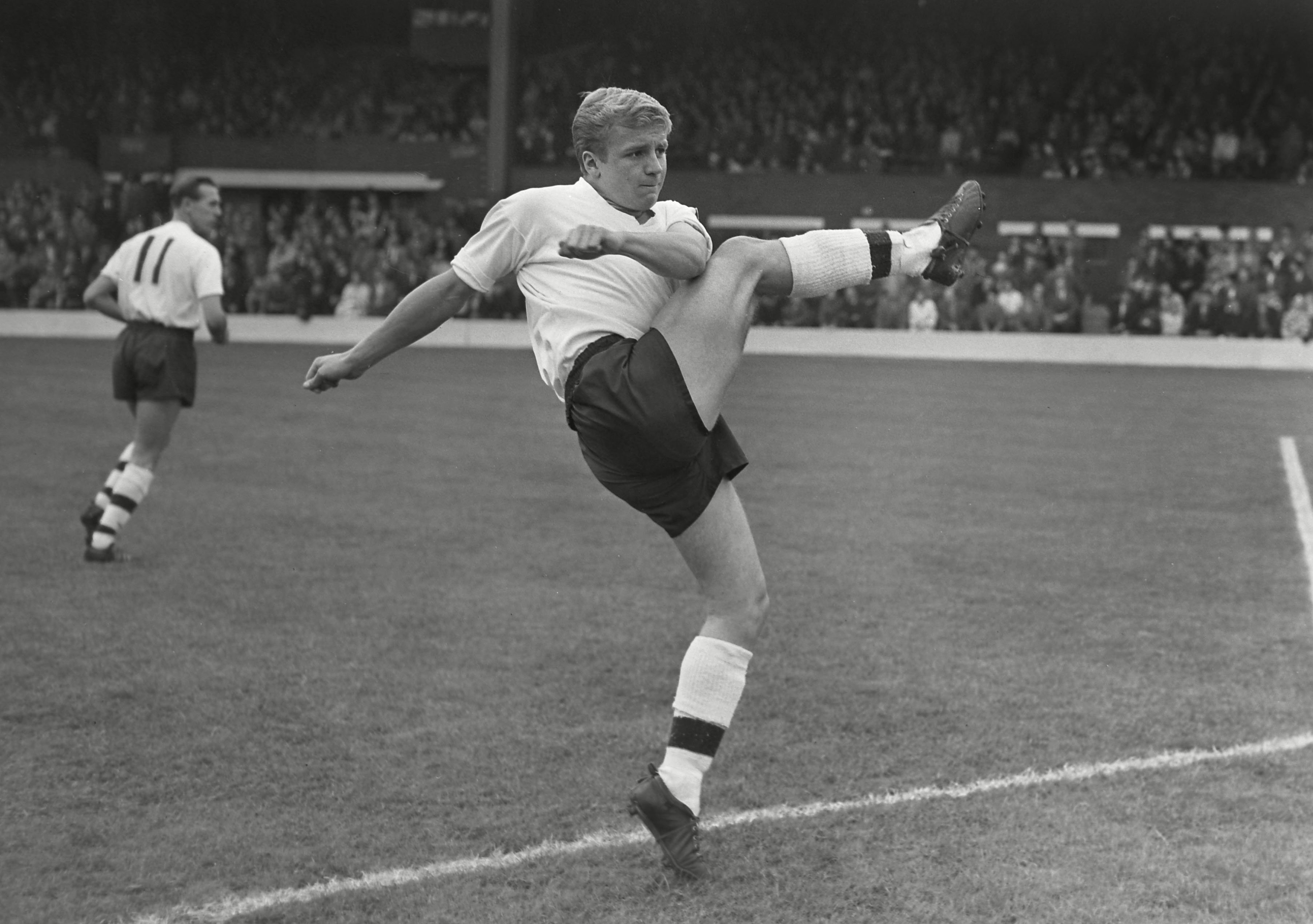 Francis Lee: Tales of a Footballing Maestro